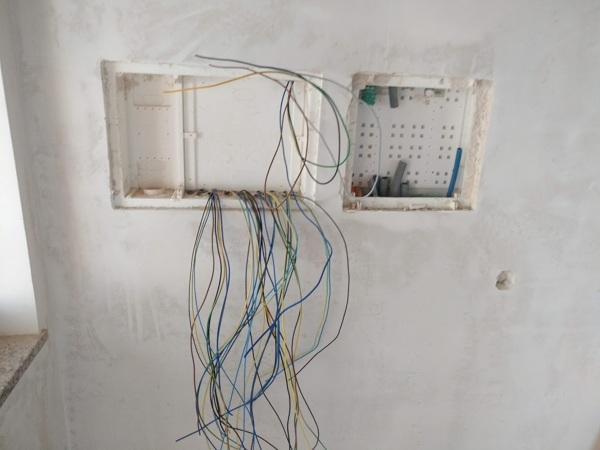 Foto: Preparação Do Quadro Electrico e Ited de Eletroled #67419 ...