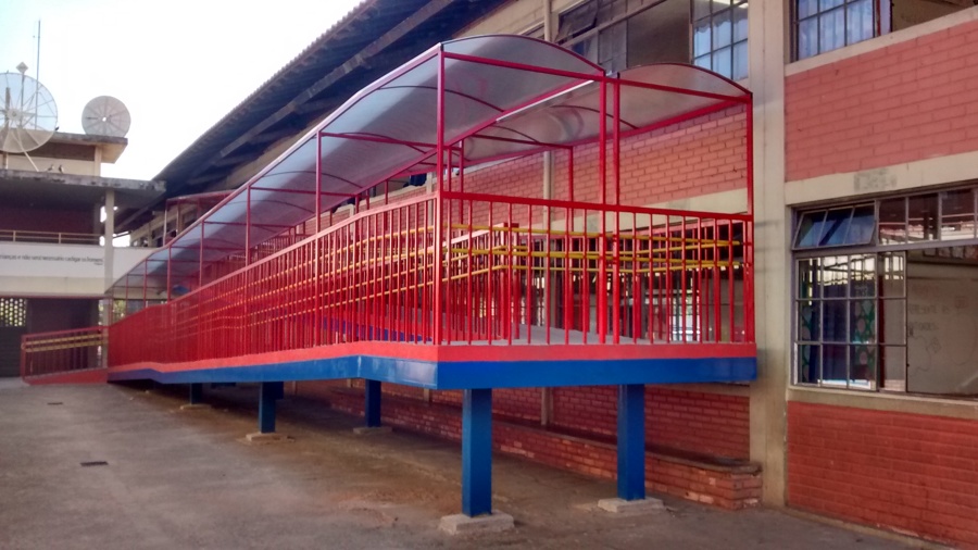 Foto: Rampa de Acesso de Detalhe Contemporâneo Unipessoal Lda #373043 ...