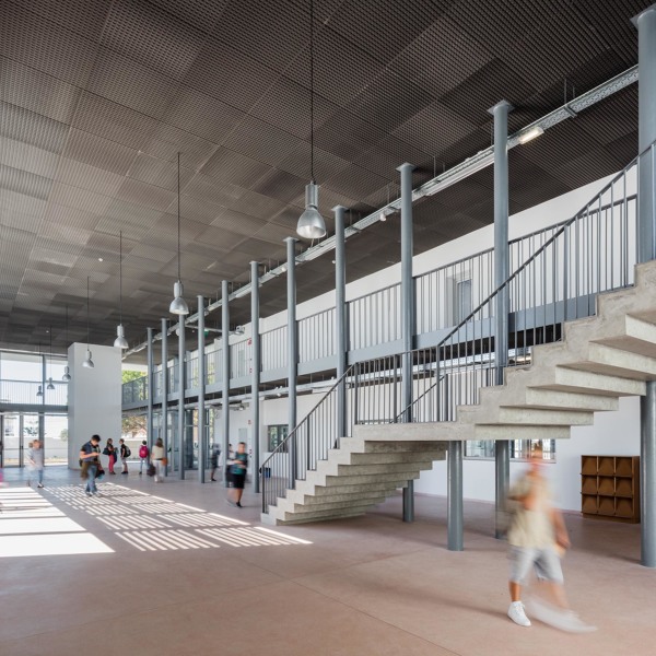 Foto: Atrio de Entrada de António Carvalho Arquitectura e Urbanismo ...