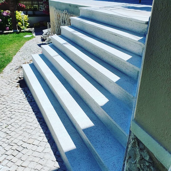 Foto: Escada Concluída de Irmãos Na Obra Portugal #107033 - Habitissimo